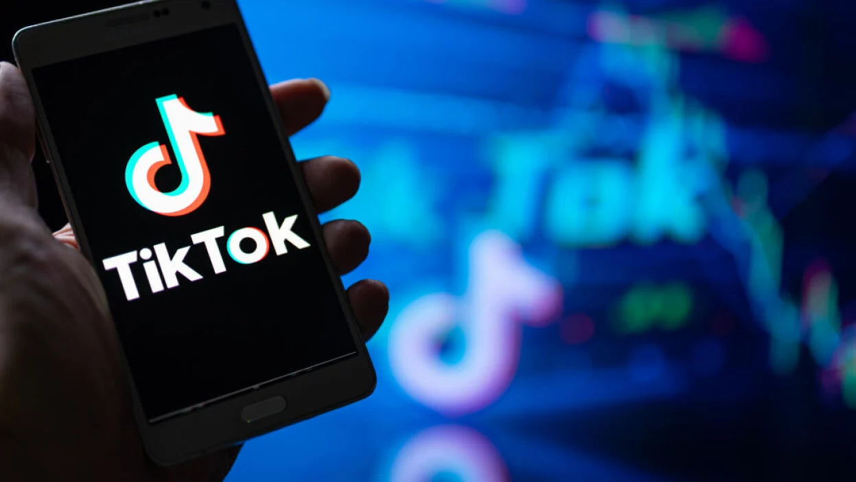 Horizontal Full-Screen Videos Are Being Tested on TikTok Which Might ...