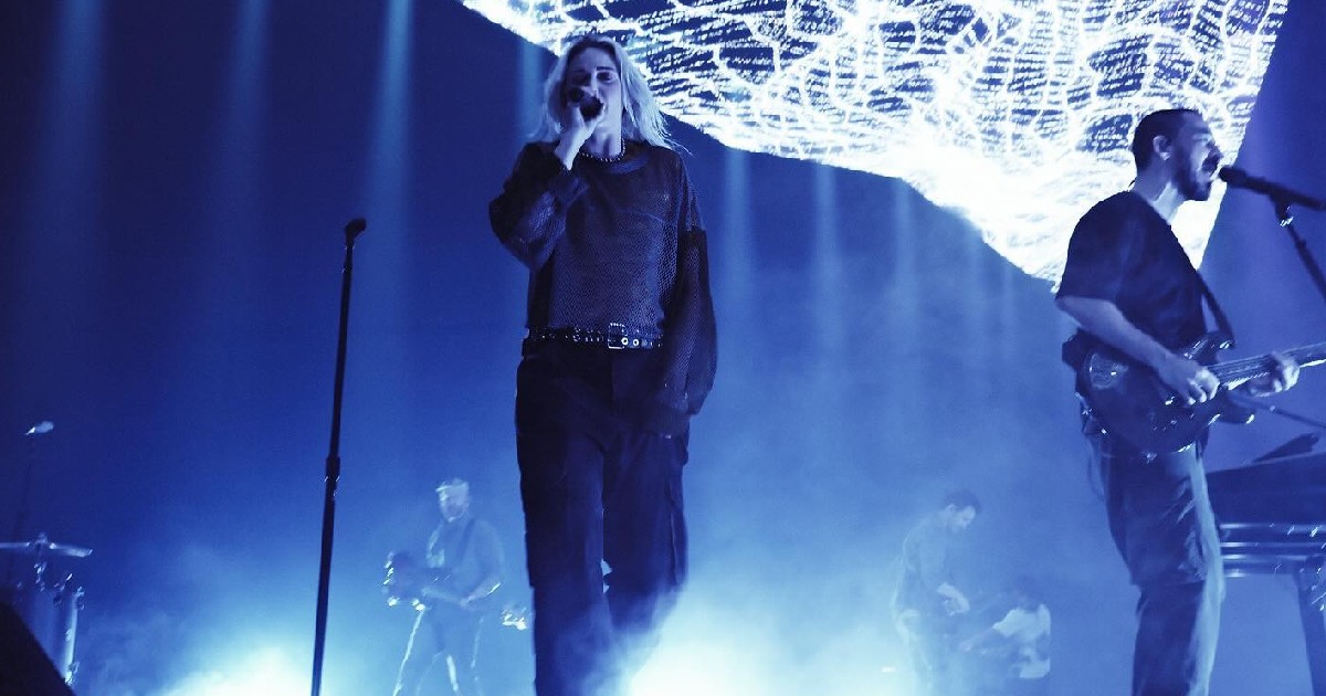 Linkin Park Announce new Singer, Drummer, Album, Single, and Tour - 103 ...